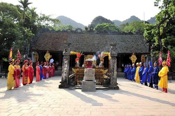 Cuc Phuong-Kenh Ga Hotspring-Hoa Lu-Trang An-Mua Cave 2Day Trip - Mua Cave: Panoramic Views
