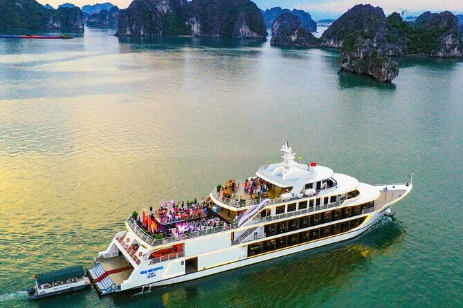Cuc Phuong National Park Adventure: Trekking with Local Guide - Who Should Consider This Tour?