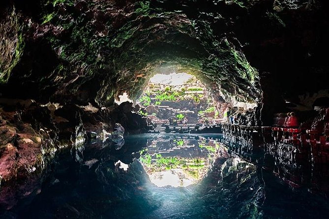 Cueva Verdes & Jameos Agua Tour Review - Accessibility and Traveler Requirements