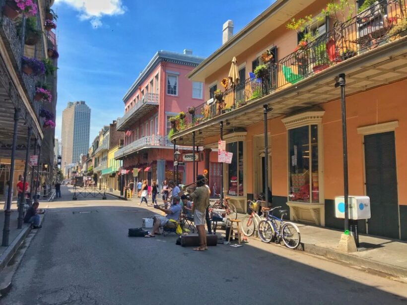 Culinary Crossroads A Triple Cuisine Food Tour - Exploring the French Quarter’s Culinary Heritage