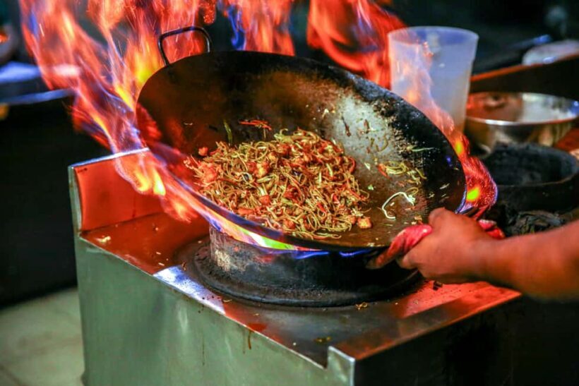 "Culinary Tour of Chinatown and Lord Ganesha Temple" - Key Points