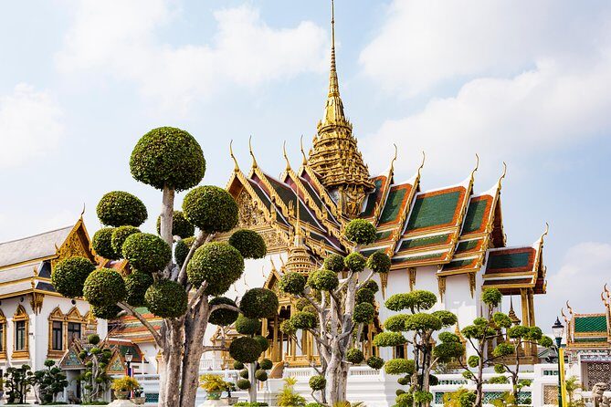 Cultural discovery of Bangkok with your English-speaking guide - Transportation and Logistics: Why It Matters