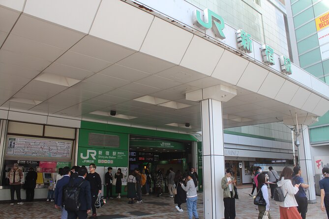 Cultural Private Walking Tour of Shinjuku From Shinjuku - Common Questions