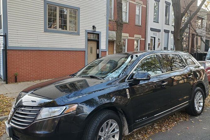 Curbside Sedan Transportation from O'Hare or Midway Airport to Downtown Chicago - Who Would Enjoy This Service?