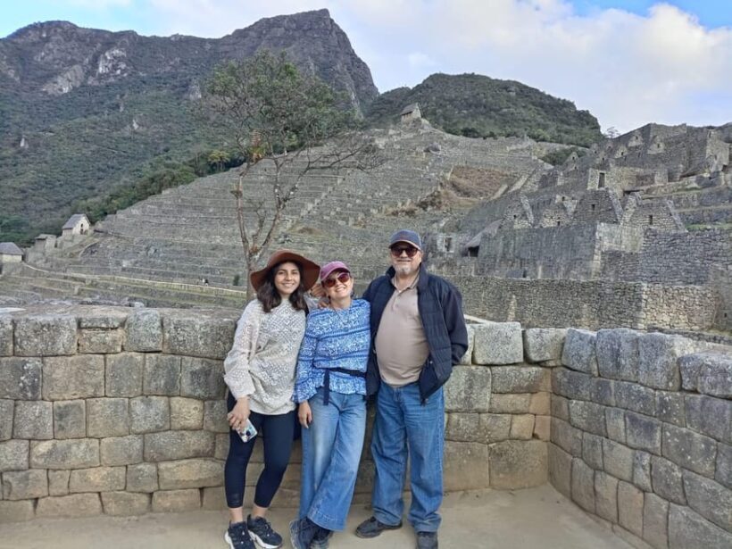 Cusco: 1 day in Machu Picchu with complimentary lunch. - Authentic Experiences and Highlights
