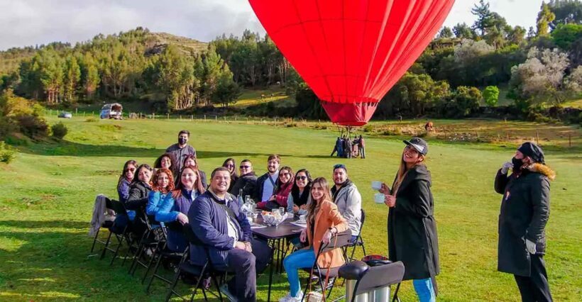 Cusco: Hot Air Balloon Ride with Breakfast and Champagne - Authentic Experiences and Traveler Insights
