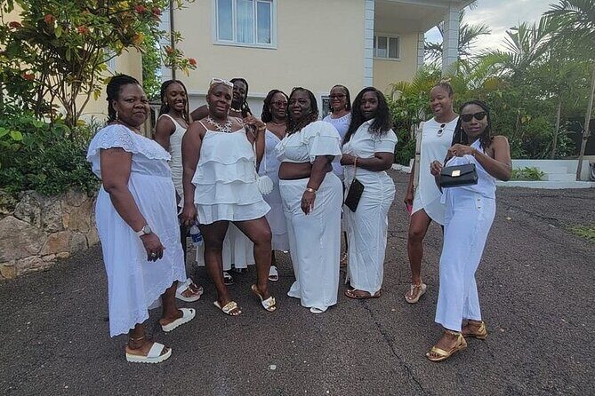 Custom Family and Small Group Transfers for Comfortable Journeys - The Sum Up