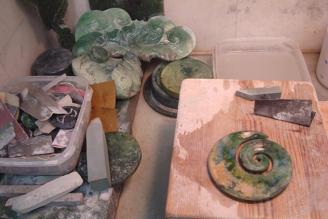 Custom Made Jade Carvings - Key Points