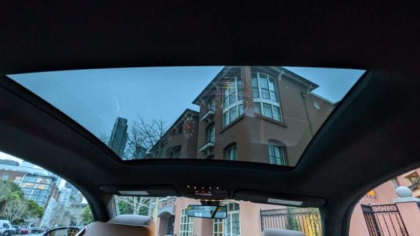 Custom Private Tour in a Luxurious Mercedes - FAQ