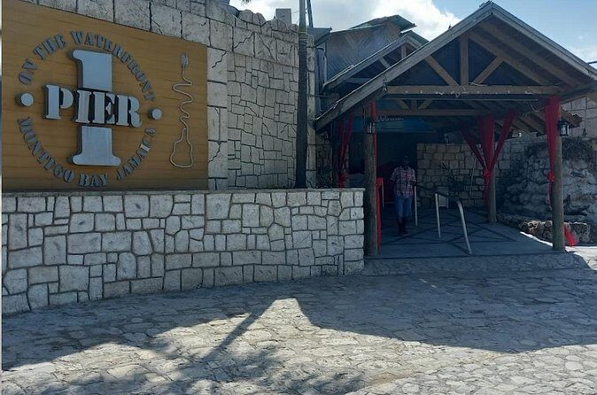 Customize Night life in montego Bay - The Sum Up