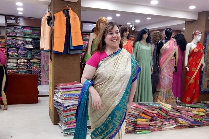 Customized Old & New Delhi Shopping Tour with Female Consultant - Authentic Experiences and What Travelers Say