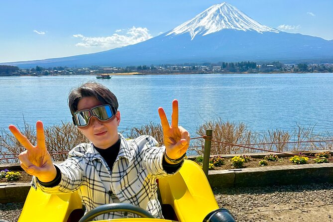 Cute & Fun E-Car Tour Following Guide Around Lake Kawaguchiko - Exploring the Lake Kawaguchiko Wonderland