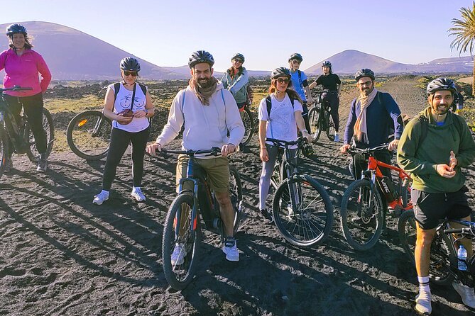 Cycle among volcanoes: Discover the essence of Lanzarote - FAQs