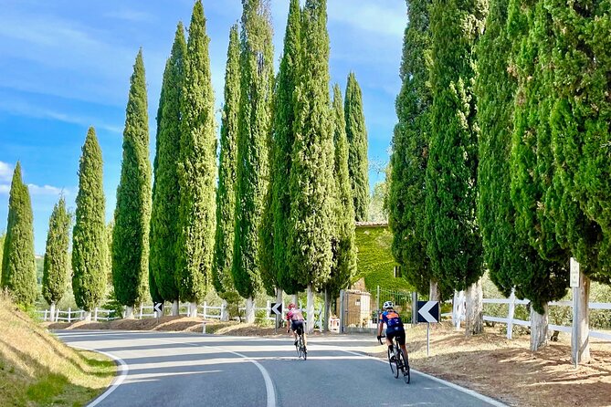 Cycling in Tuscany TOP experience - 1 day race bike rental - FAQs
