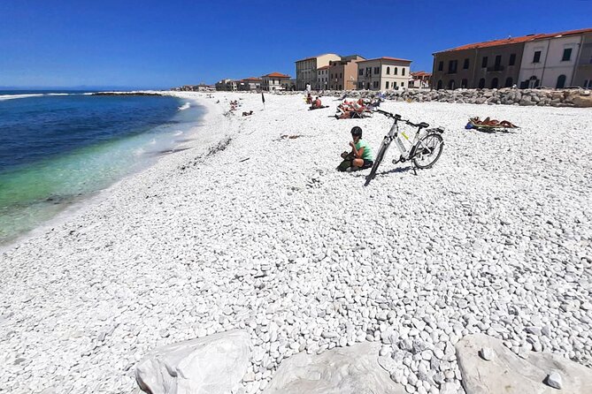 Cycling to the Sea by E-Bike Along the Trammino Cycle Path - Reaching the Bustling Pisa Marina Harbor