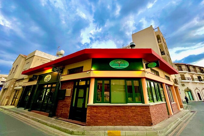 Cyprus Wines Tasting in Larnaca city with Transfers from Ayia Napa and Protaras - Visiting the Oak Tree Wine Cellar: A Slice of Cyprus Tradition