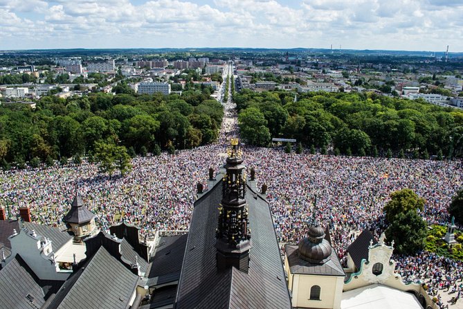 Czestochowa Black Madonna Private Day Tour From Krakow - History and Significance of the Jasna Gora Monastery