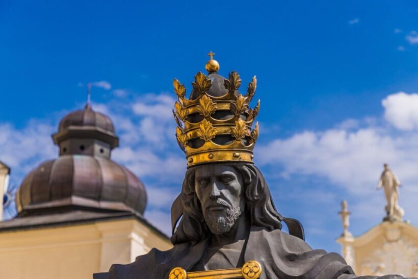Czestochowa Old Town Highlights Private Walking Tour - The Architectural and Cultural Gems