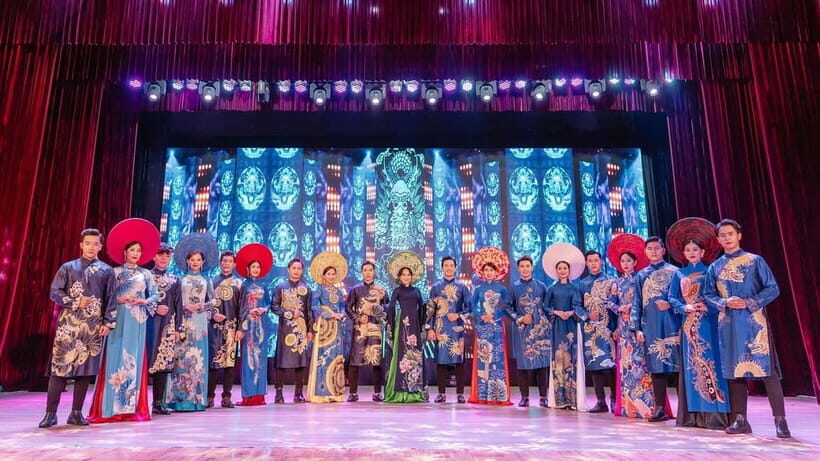 Da Nang: Ao Dai Show - Authenticity and Audience Feedback
