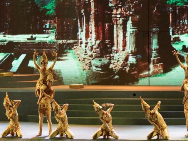 Da Nang Charming Show Viet Nam - Who Would Love This Experience?