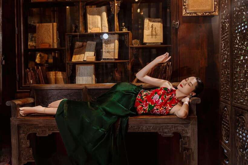 Da Nang City Styled Photoshoot Tour With Makeup Photographer - Key Points