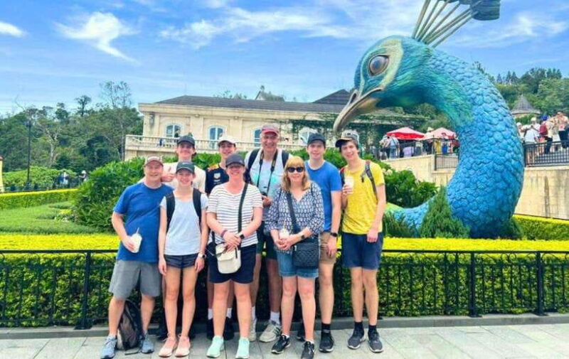 Da Nang: Golden Bridge by private car or bus & pickup - The Experience on the Ground