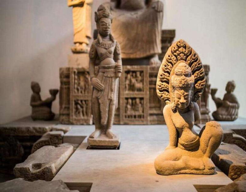 Da Nang History Tour Walking By Cham Pa Museum-Cuisine-Cafe - Exploring the Cham Museum and the Art of the Cham Kingdom