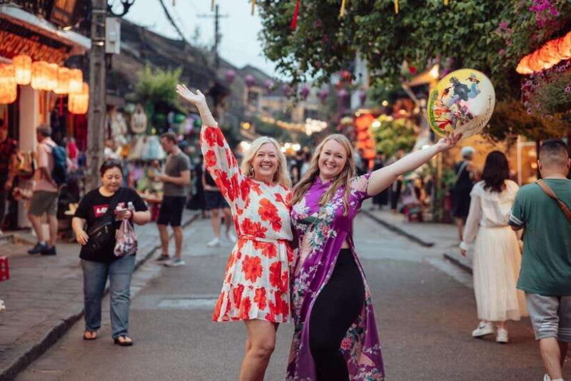 Da Nang: Hoi An City - Boat Ride & Release Flower Lantern - FAQ