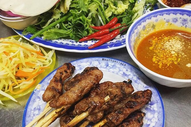 Da Nang Night Foodie Tour City and Han River Cruise By Private - Analyzing the Value