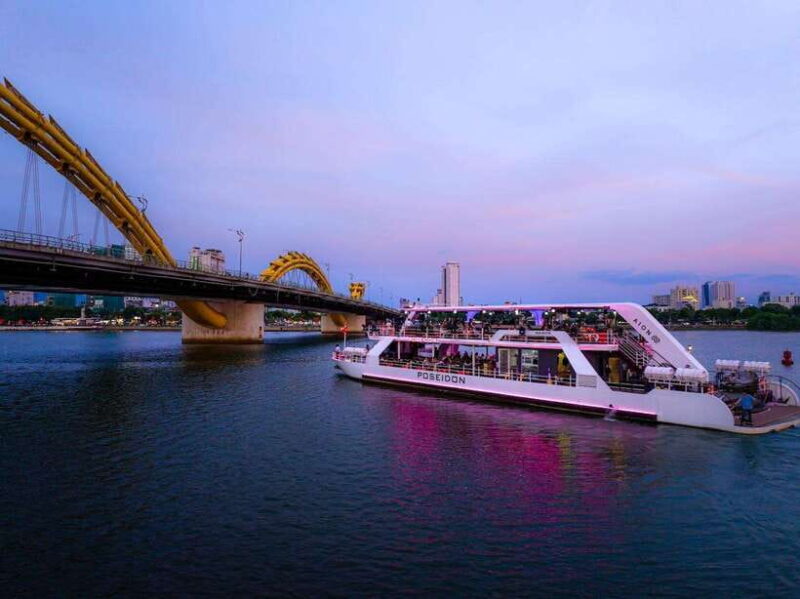 Da Nang: Poseidon Cruise with Dinner and Dragon Bridge Show - The Itinerary in Detail