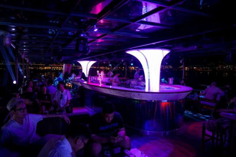 Da Nang: Poseidon Cruise with Dinner and Dragon Bridge Show - FAQ