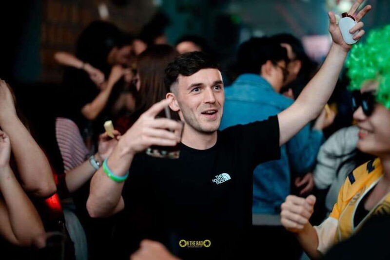 Da Nang Street Food Private Tour With Acoustic Live Music - Who Should Consider This Tour?