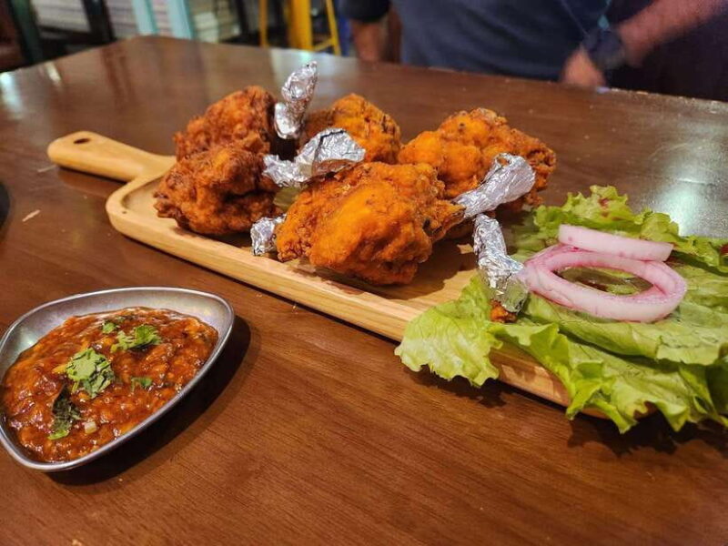 Da Nang Street Food Tour At Midnight With Female Guide - Key Points