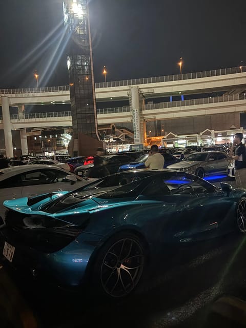 Daikoku Cars Meet Experience by Porsche Macan - Shopping at Super Autobacs