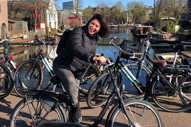 Daily Group Bike Tour in Spanish. - Meeting and End Point