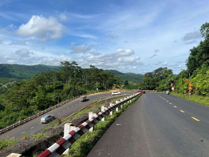 Dalat City Sightseeing Private Day Tour From Ho Chi Minh - Transportation and Group Dynamics