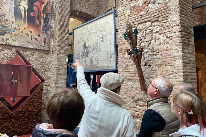 Dali Museum, Figueres & Cadaques Private Tour With Hotel Pick-Up - Exploring the Dali Theatre-Museum in Figueres