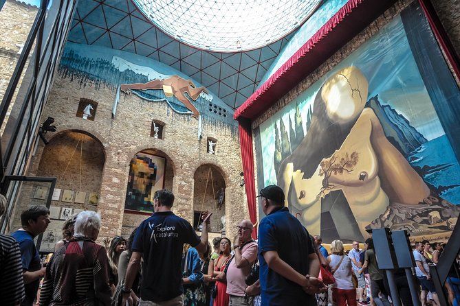 Dali Museum, House & Cadaques Small Group Tour from Barcelona - Who Should Consider This Tour?