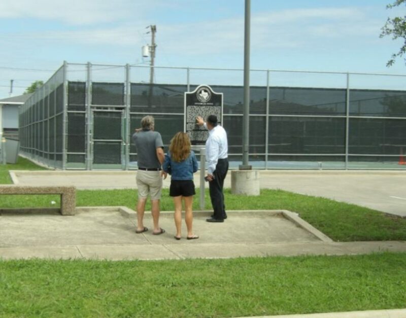 Dallas: 2-Hour JFK Assassination Tour without Museum - What Travelers Say