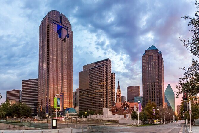 Dallas JFK Assassination Self-Guided Audio Driving Tour - Key Points