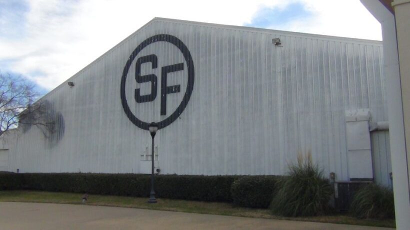 Dallas: Southfork Ranch, Dallas Highlights, and JFK Tour - Downtown Dallas and JFK Memorial