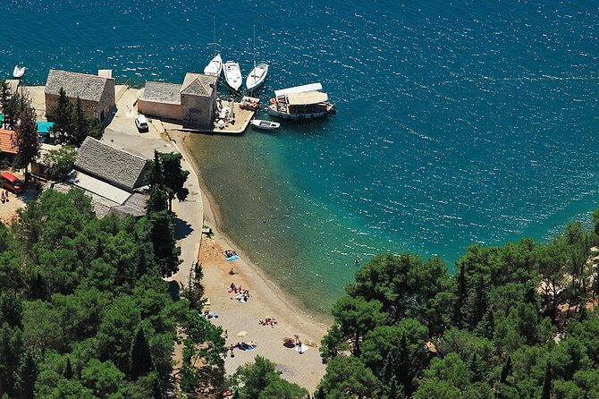 Dalmatian route - Panoramic flight over Bra, Hvar, olta & Split from Bra - Practical Considerations