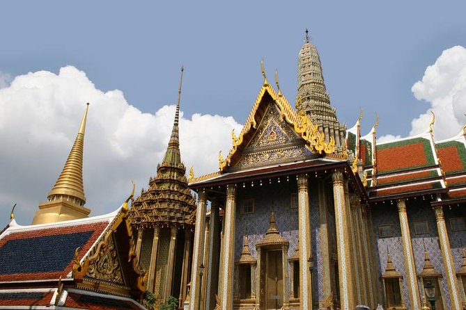 Damnern Saduak Floating Market, Grand Palace and Wat Phra Keo Tour from Bangkok - FAQs