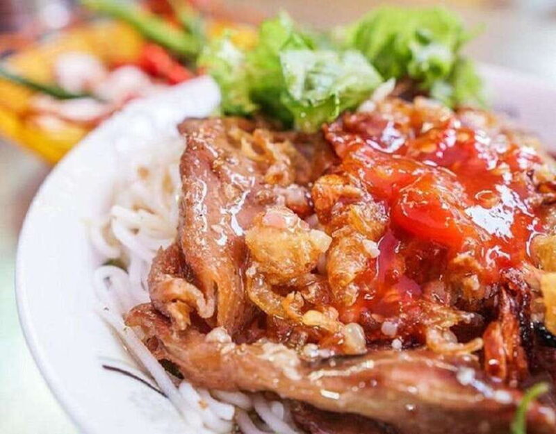 DaNang Night City Scooter Tour-Lady Aodai Rider & Han Cruise - The Value of This Experience