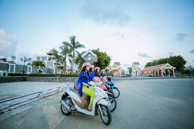 Danang Night City Tour with Aodai Lady Rider & Han River Cruise - The Itinerary in Detail: What to Expect