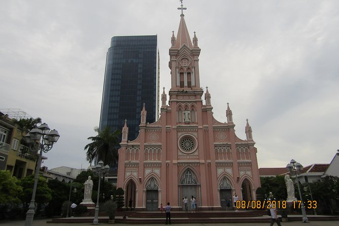 Danang Night City Tour with Aodai Lady Rider & Han River Cruise - The Sum Up: Who Is This Tour Perfect For?