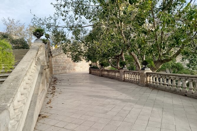 Dance Cuban Salsa and live Cuban Culture in Barcelona - FAQs