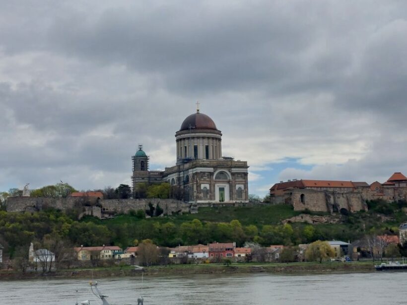 Danube Bend: Private 8-Hour Full Board Tour from Budapest - What to Expect from the Tour
