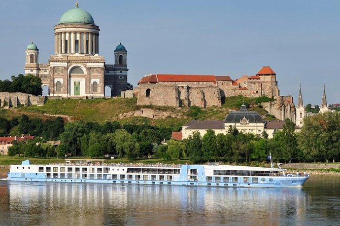 Danube Bend Private All Day Tour With Lunch, With Entrance Fees and Cruise - Exploring the Danube Bend