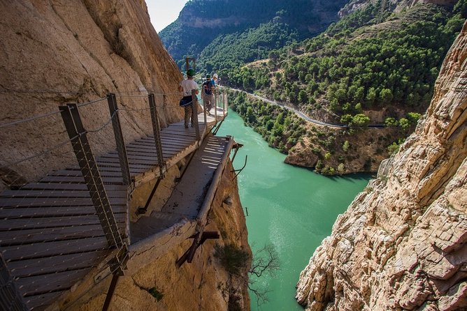 Dare to take a walk along the Caminito del Rey path private tour from Malaga - Analyzing the Value